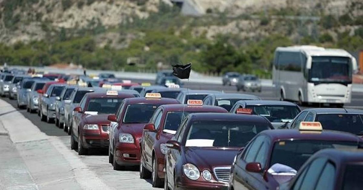ΤΑΞΙ Πελοποννήσου: Εξω οι Μεσάζοντες απο την μεταφορά των μαθητών ...