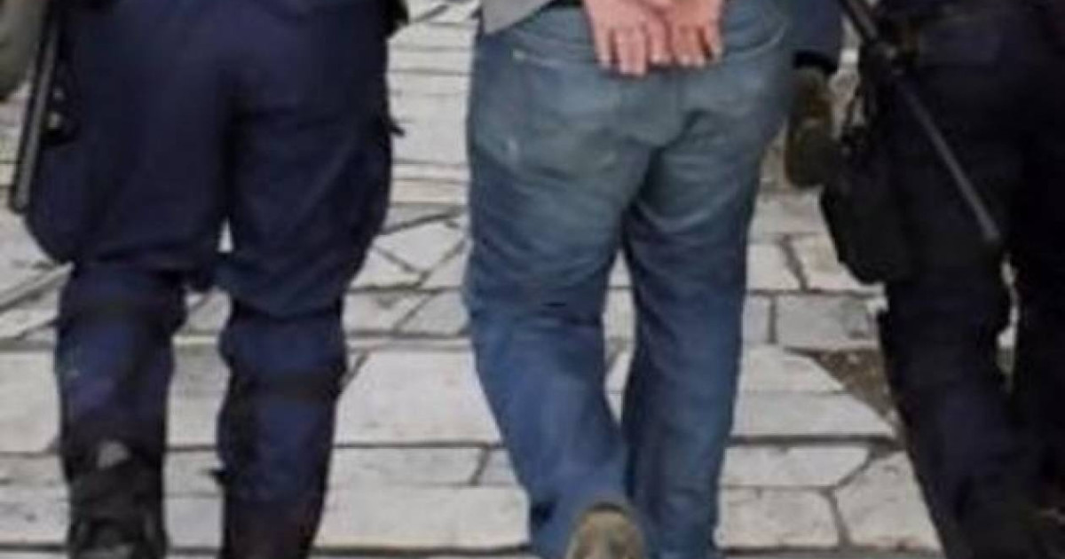 Χειροπέδες σε «επαγγελματία» διαρρήκτη στην Πάτρα - Newsbomb