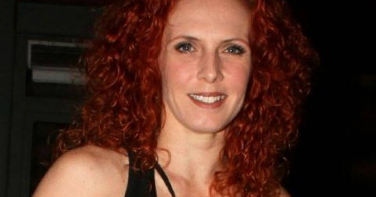 Εβελίνα Παπούλια: Πρωταγωνίστρια στο «Μπρούσκο» - Newsbomb