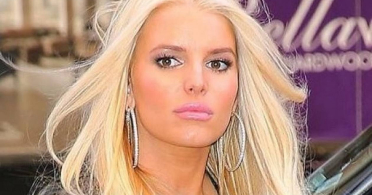 Δείτε την J. Simpson μαζί με την κορούλα της - Newsbomb