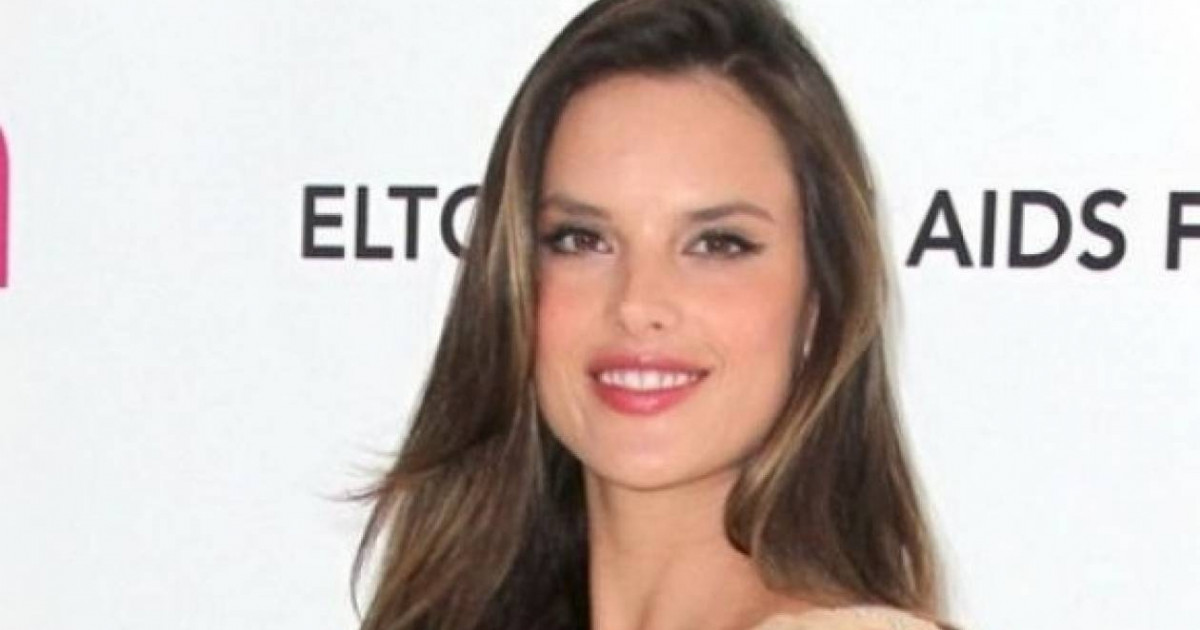 Αλεσάντρα Αμπρόσιο: Δείτε πώς έβαψε την κόρη της! - Newsbomb