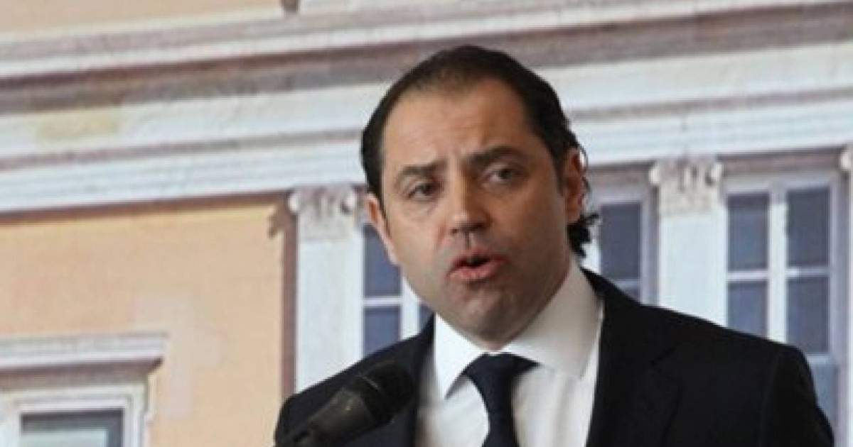 Ήταν ο κατηγορούμενος ως εκβιαστής Τάκης Μαυρίκος, στο pay roll της ΝΔ ...