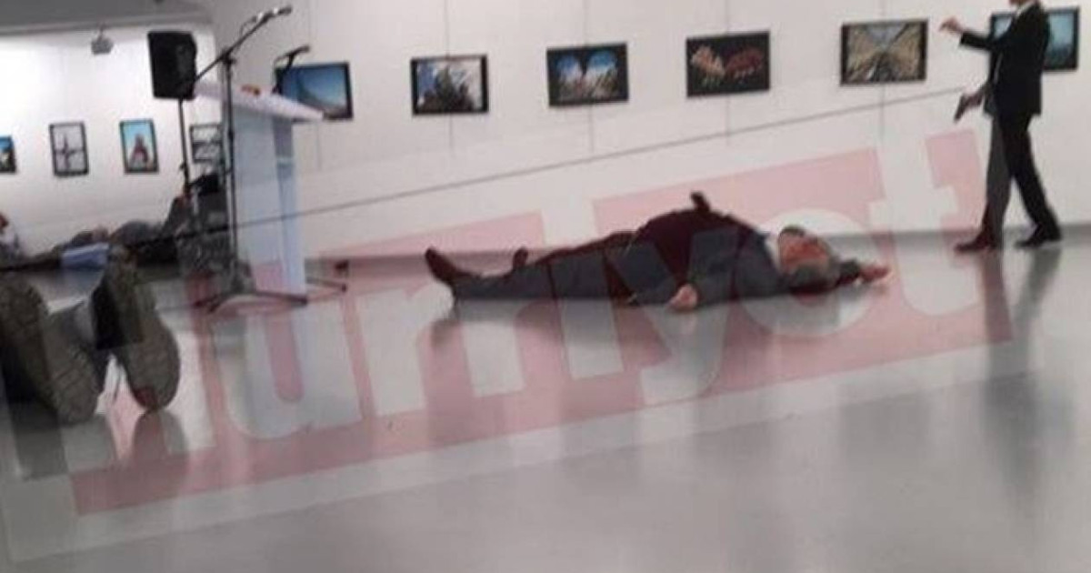 Συγκλονιστικό βίντεο: Η αντίδραση της γυναίκας του Αντρέι Καρλόφ όταν ...