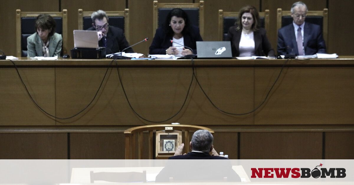 Δίκη Χρυσής Αυγής: Διακοπή στη διαδικασία για να προετοιμάσει η ...