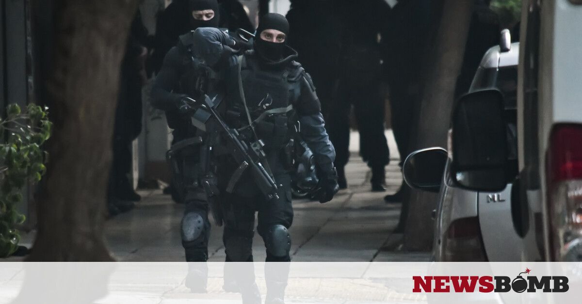 Νέες αστυνομικές επιχειρήσεις στα Εξάρχεια - Τι εντόπισε η Αστυνομία ...