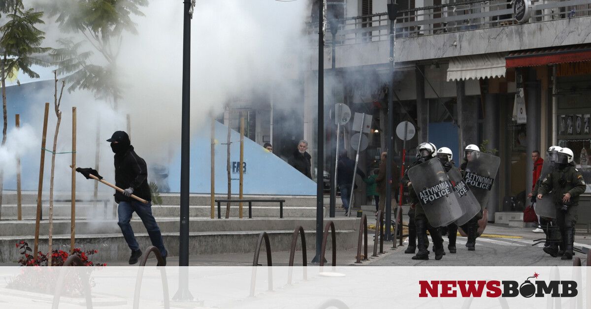 ΤΩΡΑ: Εικόνες σοκ από τα επεισόδια στο Μαρούσι - Τα έσπασαν όλα - Newsbomb