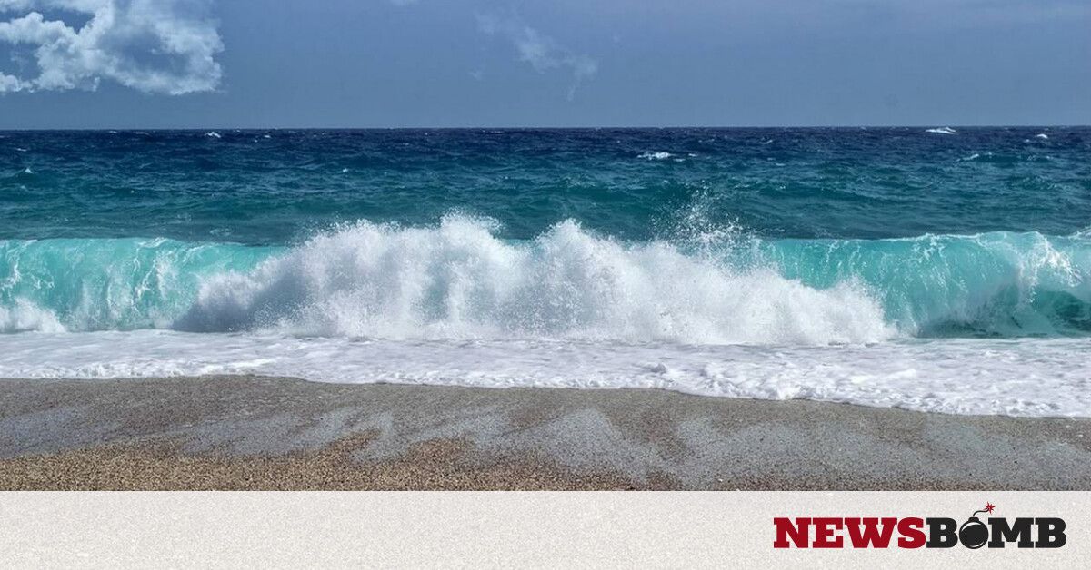 Κρήτη: Αναστάτωση σε παραλία - «Πάγωσαν» με αυτό που ξέβρασε η θάλασσα ...