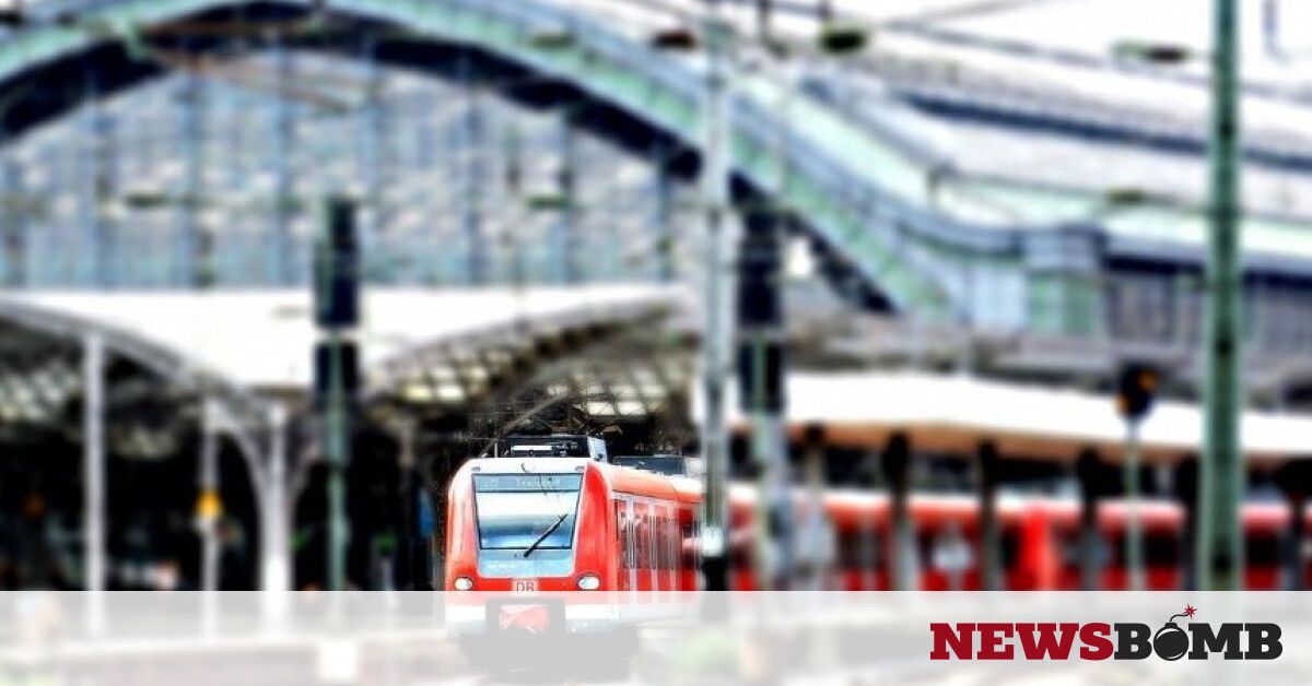 ΣΟΚ σε σιδηροδρομικό σταθμό: Η οθόνη αντί για τα δρομολόγια έδειχνε ...