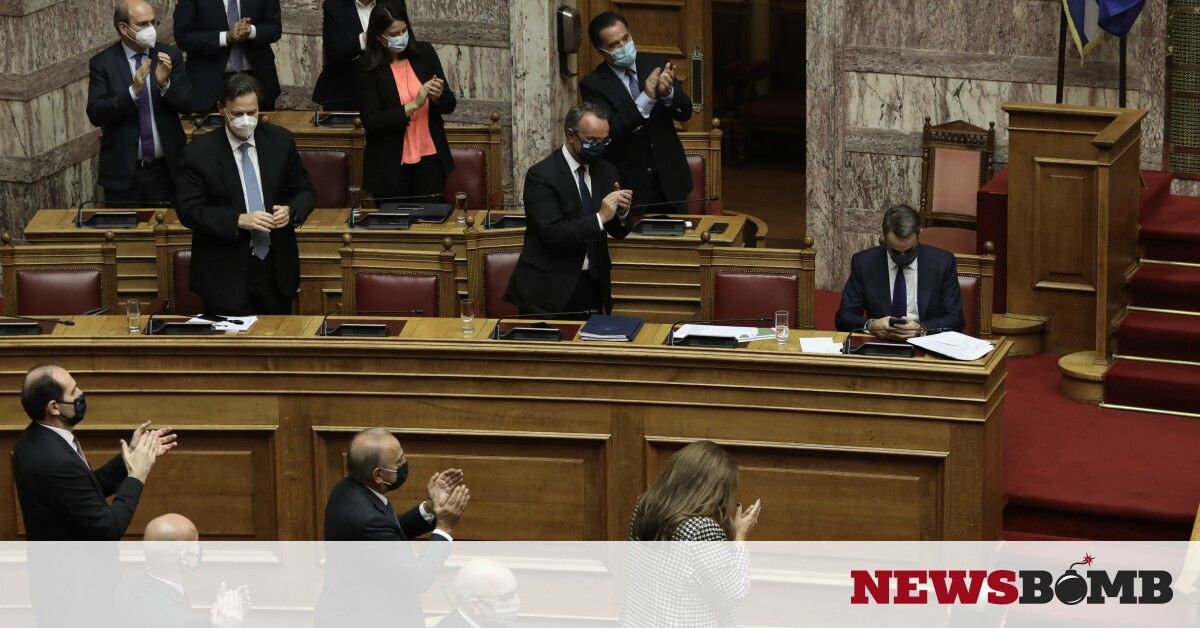 Προϋπολογισμός 2021: Ο «άσσος» στο μανίκι του πρωθυπουργού, η σκληρή ...