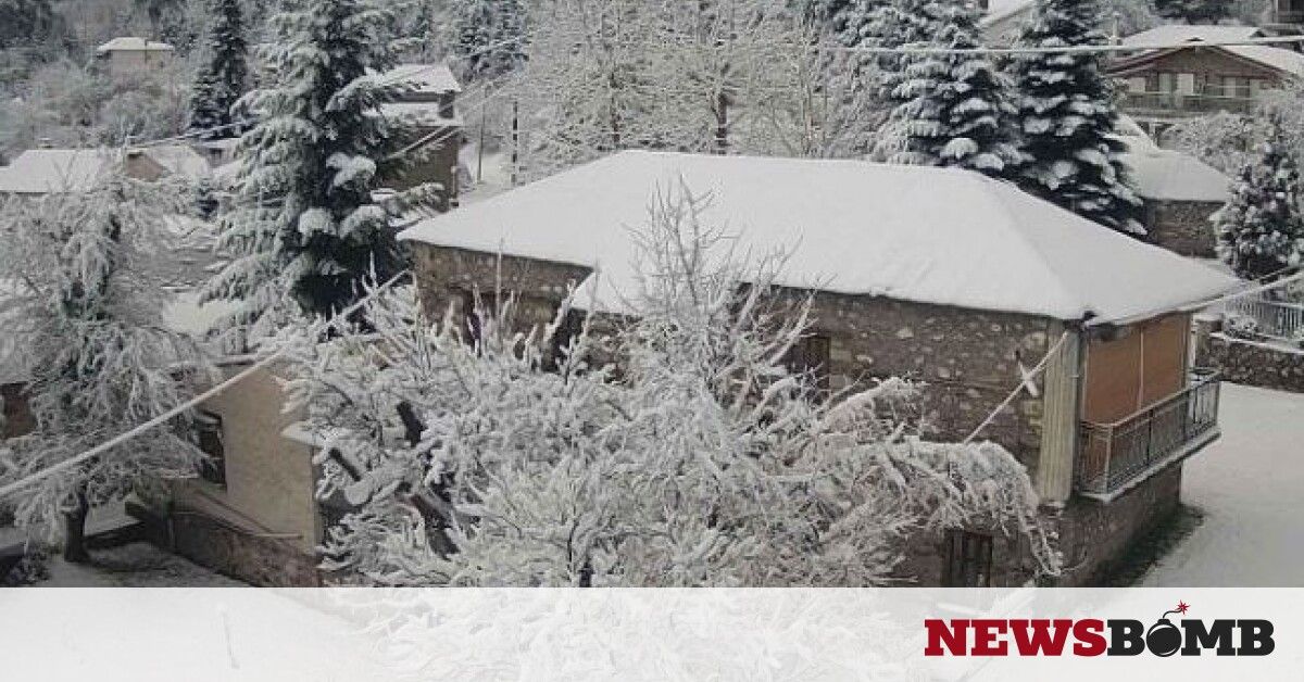 Καιρός ΤΩΡΑ: Χιονίζει από το πρωί στο Μέτσοβο - Newsbomb