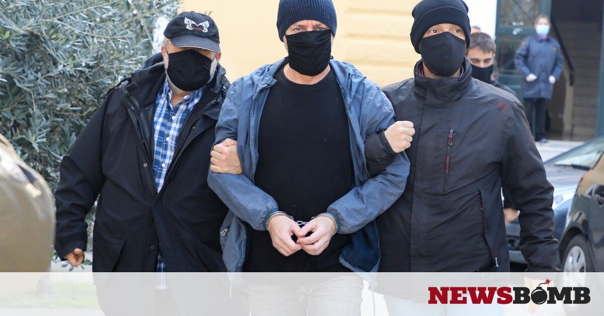 Υπόθεση Λιγνάδη: Ένα από τα θύματα απαντά «Γιατί τώρα» - Το ακλόνητο ...