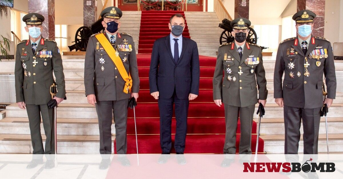 Νίκος Παναγιωτόπουλος: Παρουσία του υπουργού Άμυνας η παράδοση ...