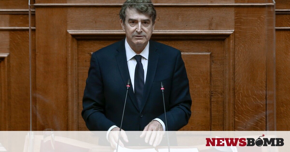 Η εγκληματικότητα στην Ελλάδα «σαρώνει» και ο Χρυσοχοΐδης παραμένει ...