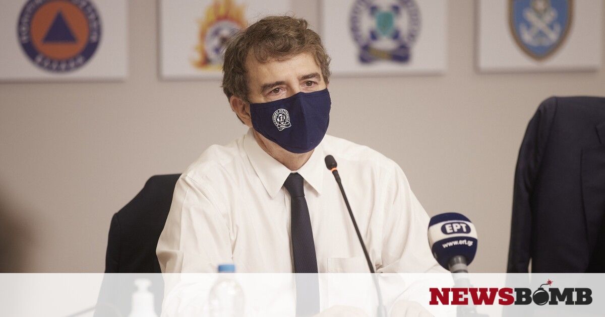 Φωτιά στην Αχαΐα - Χρυσοχοΐδης: Δύσκολο να ελεγχθεί - Μάχη με τις ...