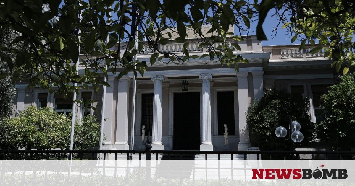 Ελήφθησαν κρίσιμες αποφάσεις στο Μαξίμου για την αποφυγή νέου lockdown ...