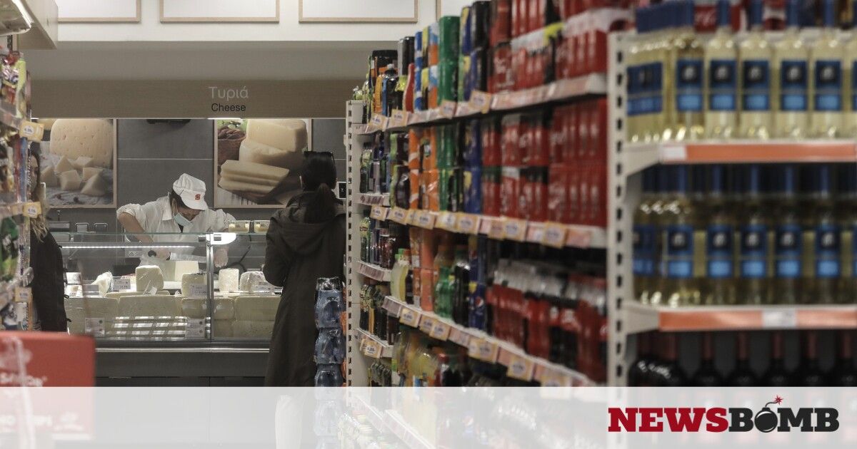 Υπάλληλος σούπερ μάρκετ κατηγορήθηκε ψευδώς για κλοπή, για να αποφύγει ...