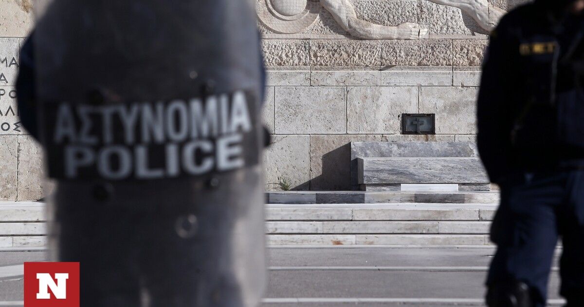 Έφοδος της ΕΛ.ΑΣ. σε σπίτι απόστρατου του Πολεμικού Ναυτικού – Βρέθηκαν ...