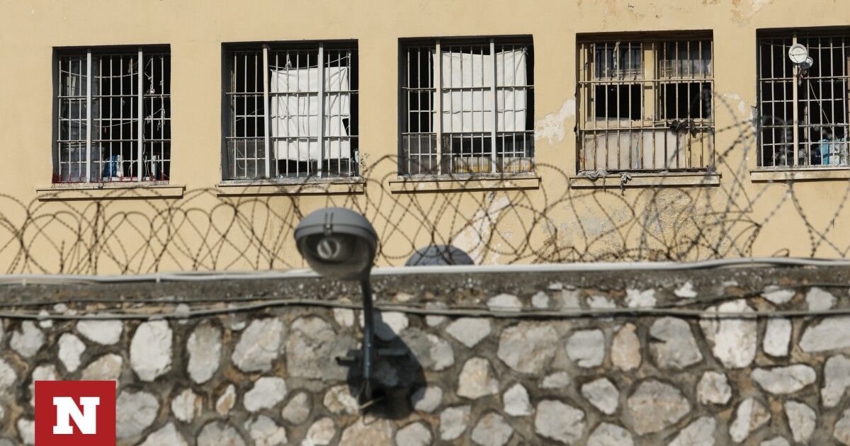 Βρέθηκαν αυτοσχέδια όπλα και αλκοολούχο παρασκεύασμα στις φυλακές ...