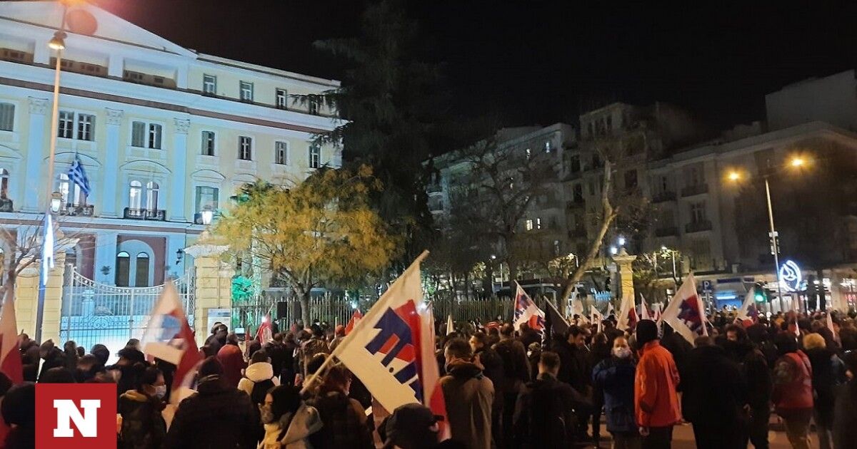 Θεσσαλονίκη: Διαμαρτυρία Εργατικών Σωματείων στο ΥΜΑΘ – «Μέτρα ...