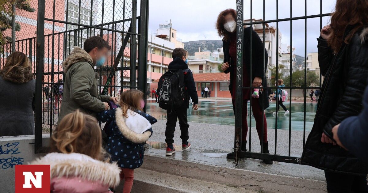 Βατόπουλος στο Newsbomb.gr: Υψηλοί οι αριθμοί κρουσμάτων στα σχολεία ...