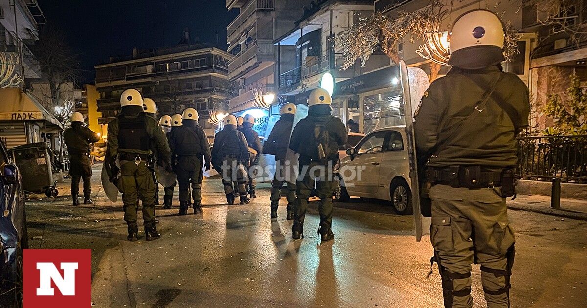 Θεσσαλονίκη: Οπαδοί επιτέθηκαν σε διμοιρία των ΜΑΤ – Έγιναν οκτώ ...