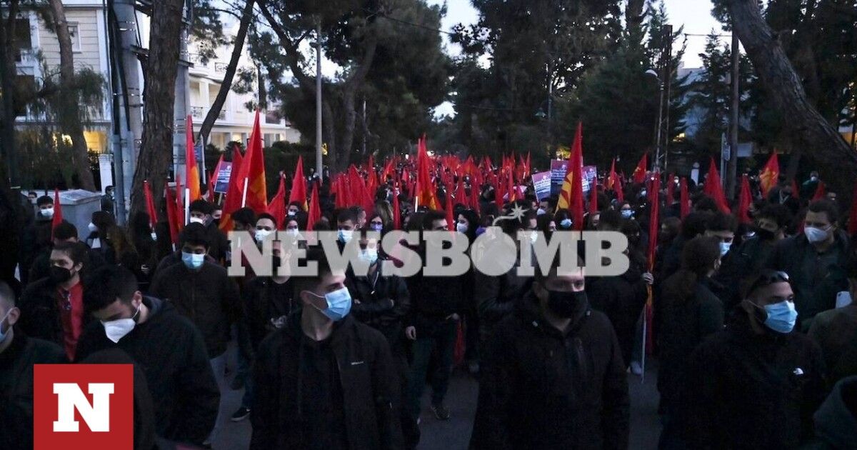 Αντιπολεμικές πορείες στις πρεσβείες Ρωσίας και ΗΠΑ - Newsbomb