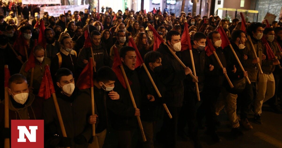 Κλειστό το κέντρο της Αθήνας - Σε εξέλιξη αντιπολεμικό συλλαλητήριο ...