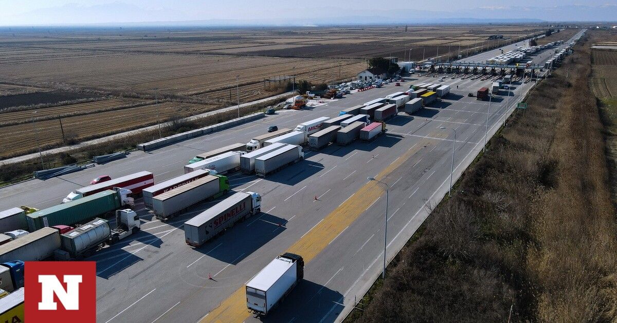 Απαγόρευση κυκλοφορίας των φορτηγών άνω των 3,5 τόνων κατά την περίοδο ...