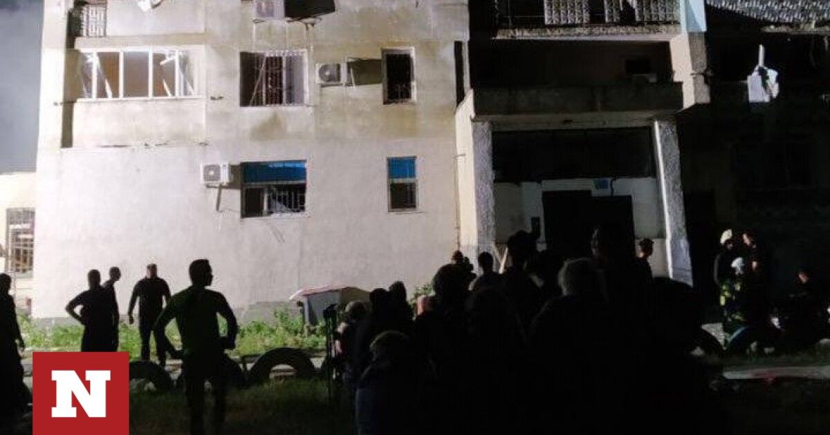 Πόλεμος στην Ουκρανία: 10 νεκροί σε πολυκατοικία που χτυπήθηκε από ...