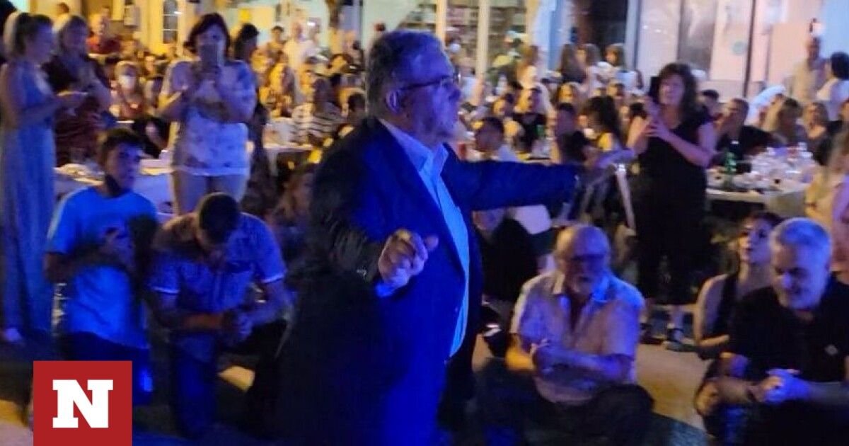 Δημήτρης Κουτσούμπας: Το βαρύ ζεϊμπέκικο του γενικού γραμματέα του ΚΚΕ ...