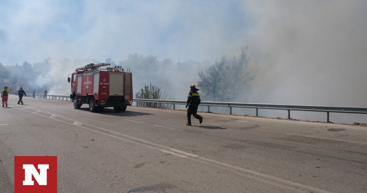 Φωτιά τώρα: Μεγάλη πυρκαγιά στη Βρυσούλα Πρέβεζας - Απειλούνται σπίτια ...