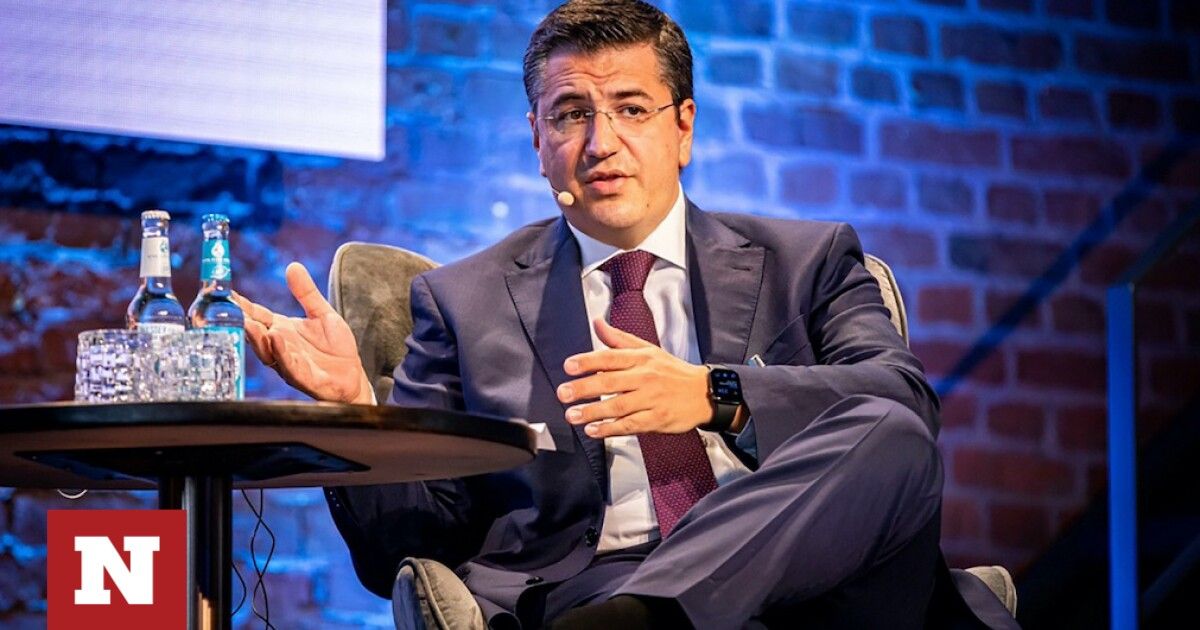 Εξιτήριο για τον Απόστολο Τζιτζικώστα μετά την περιπέτεια της υγείας ...