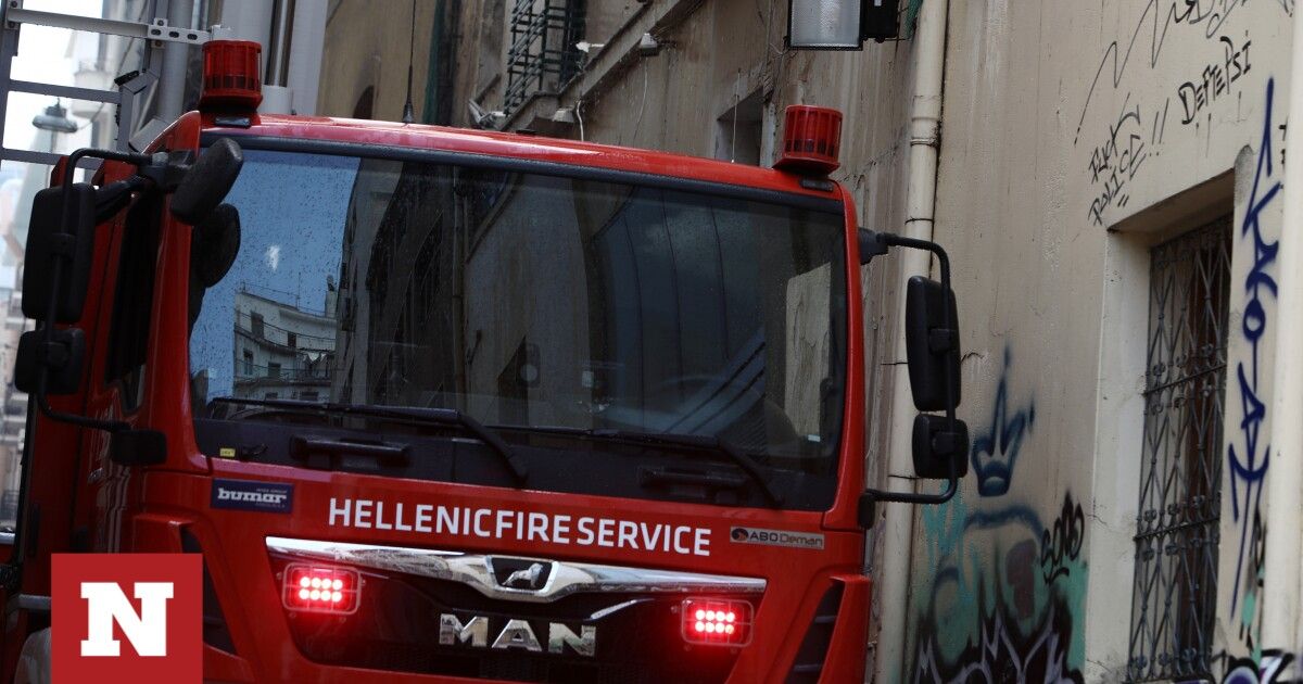 Συναγερμός στη Μάνδρα: Φωτιά ξέσπασε σε επαγγελματικό χώρο στο Τρύπιο ...