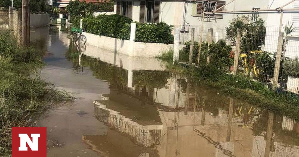Μπούκα Αμφιλοχίας: Πλημμύρισαν αυλές σπιτιών - «Βουλωμένα τα φρεάτια ...