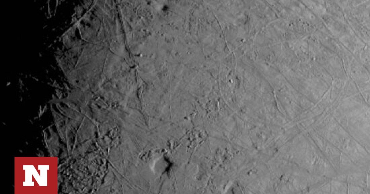 Το διαστημόπλοιο Juno της NASA μια «ανάσα» από την Ευρώπη, τον δορυφόρο ...