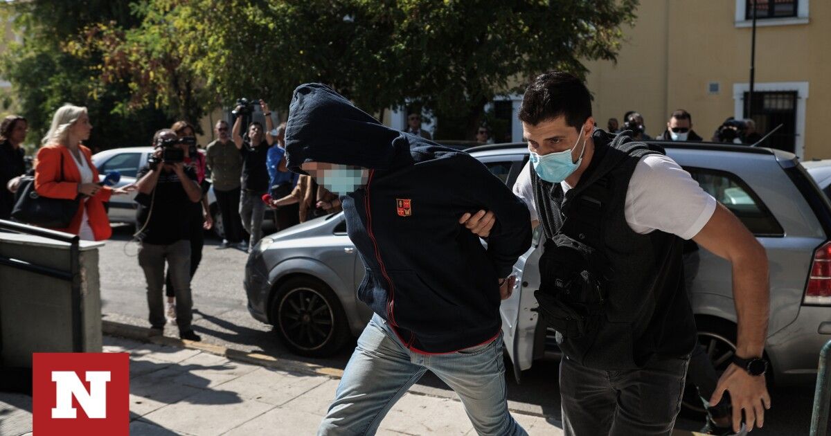 Σεπόλια; Συνθήματα κατά του 53χρονου κατηγορούμενου στο μαγαζί και το ...