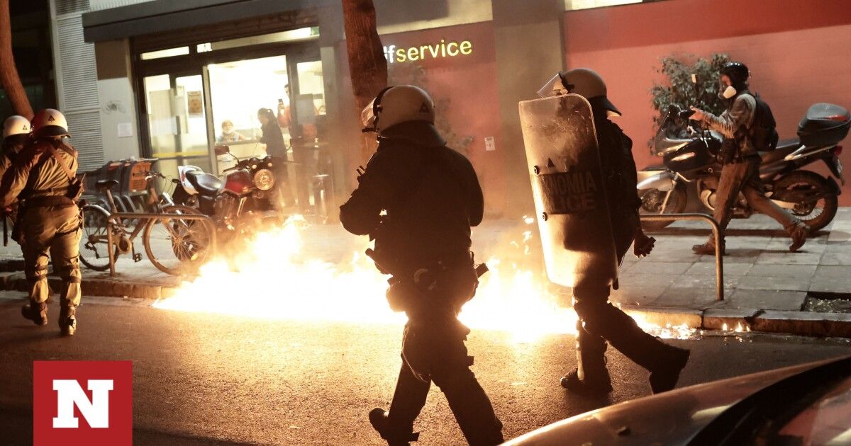Επεισόδια στο κέντρο της Αθήνας - Δεκαπέντε προσαγωγές - Newsbomb