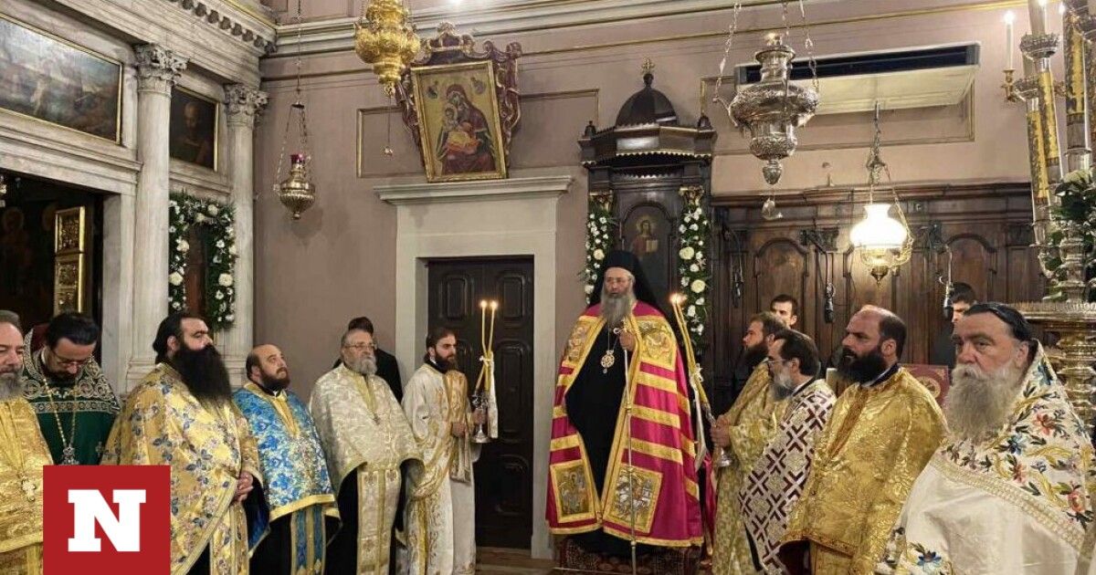 Λιτανεία του Ιερού σκηνώματος του Αγίου Σπυρίδωνος στην Κέρκυρα - Newsbomb