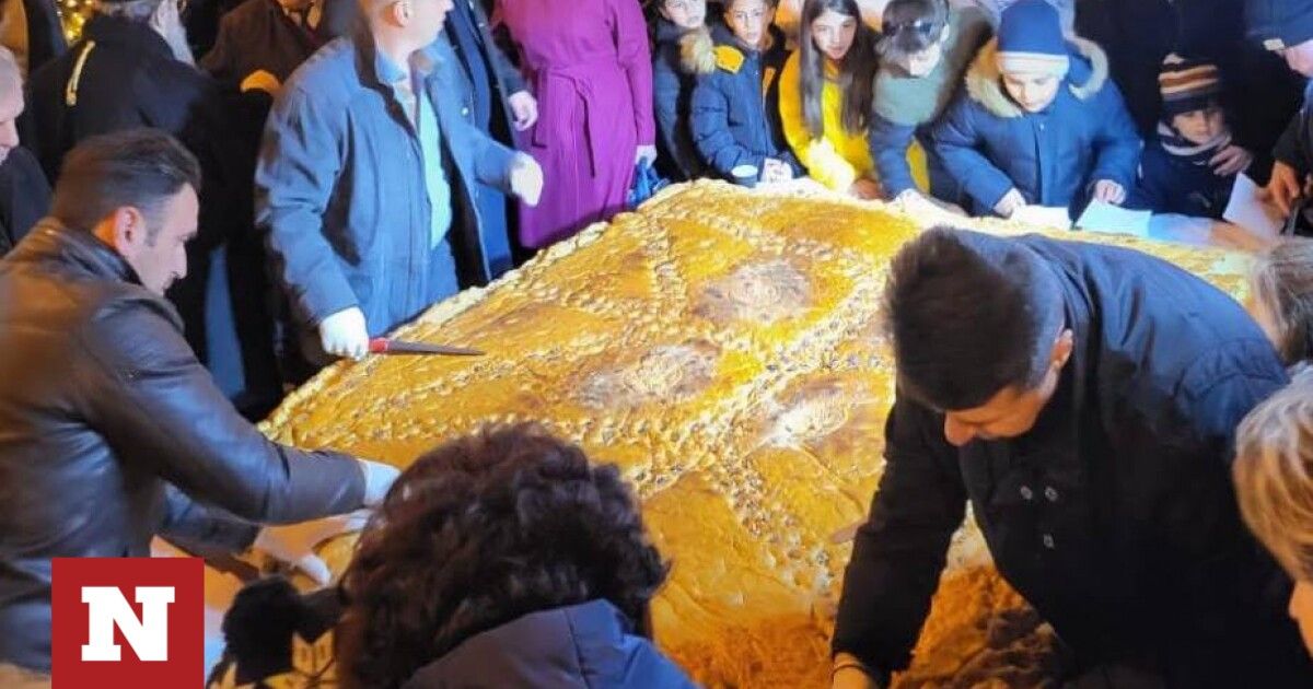 Χριστούγεννα:Το μέλωμα του Χριστού στην Αρναία με χριστόψωμο 400 κιλών ...