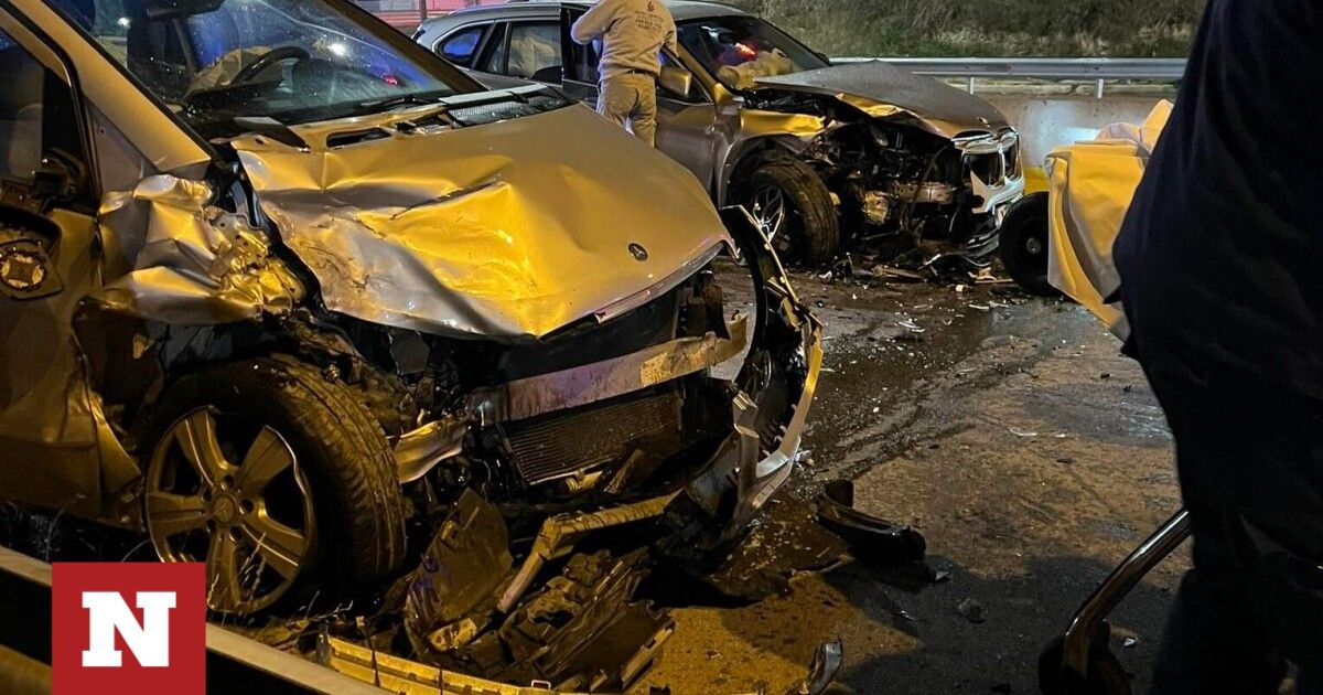 Ηράκλειο: Σφοδρή σύγκρουση αυτοκινήτων στον Εσταυρωμένο - Newsbomb