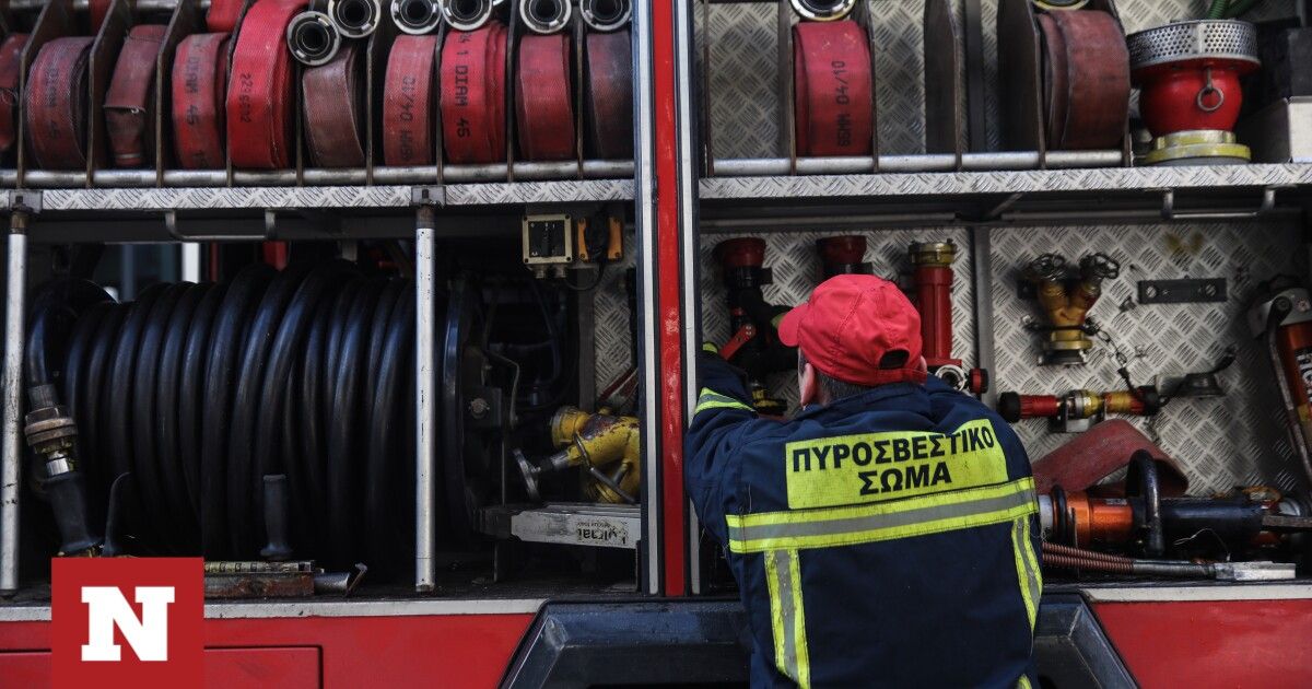 Φωτιά σε δώμα στο Μοναστηράκι – Μεγάλη η κινητοποίηση της Πυροσβεστικής ...