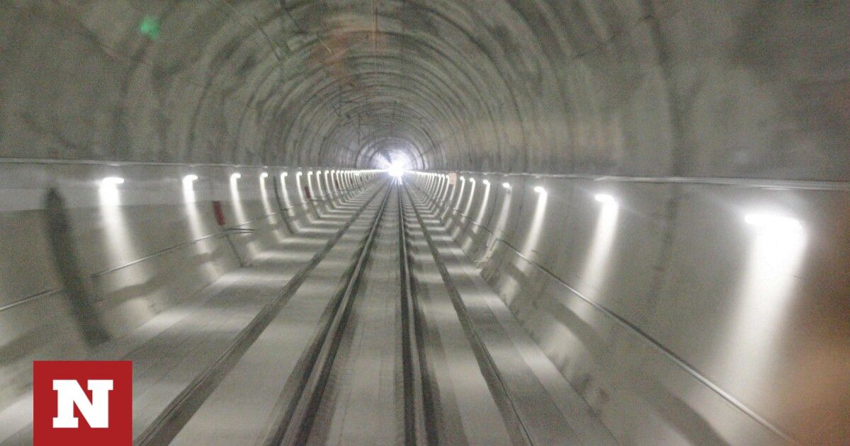 Πλήρης διάλυση στη σιδηροδρομική σήραγγα στα Τέμπη - Άδειες ...