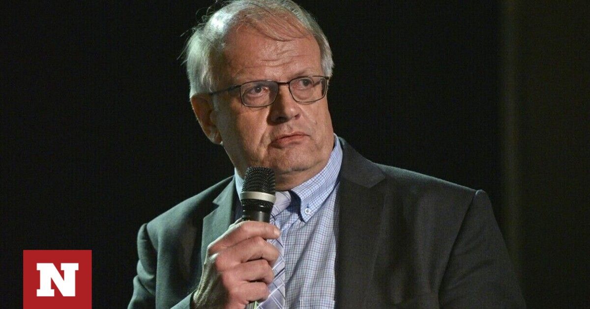 Τσελέντης: Πόσο χαζός πρέπει να είσαι για να πιστέψεις πρωταπριλιάτικο ...