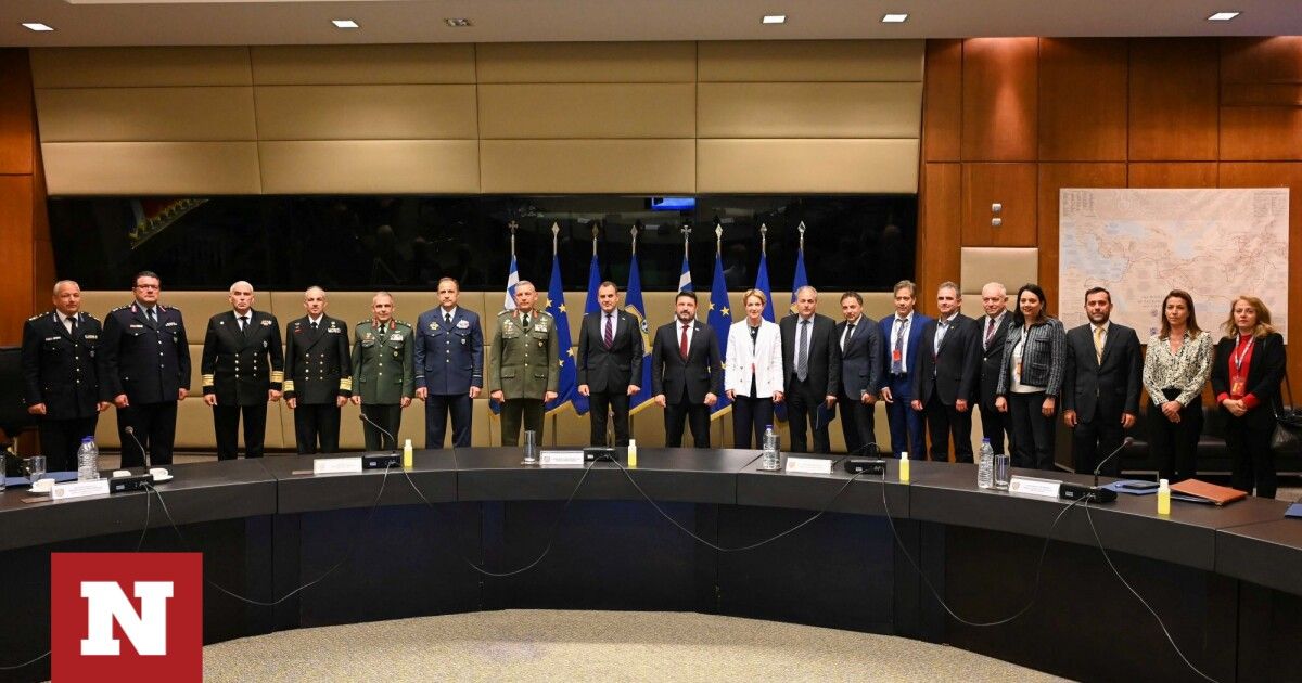 Το ΥΠΕΘΑ και οι Ένοπλες Δυνάμεις στη «μάχη» για την αντιμετώπιση της ...