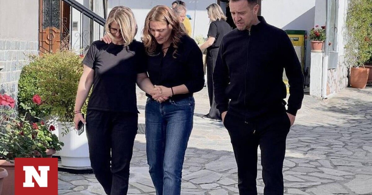 Με συγγενείς θυμάτων της τραγωδίας των Τεμπών συναντήθηκε σήμερα η ...