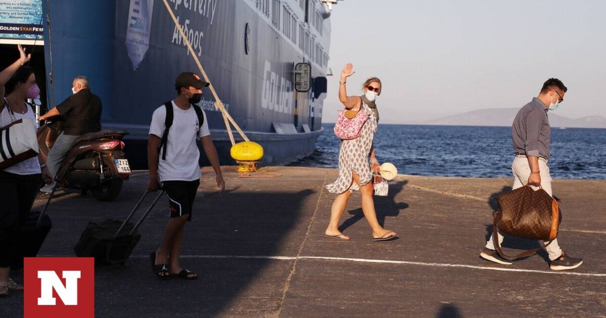 Γεμάτα τα πλοία για τις Κυκλάδες και άλλους δημοφιλείς προορισμούς ...