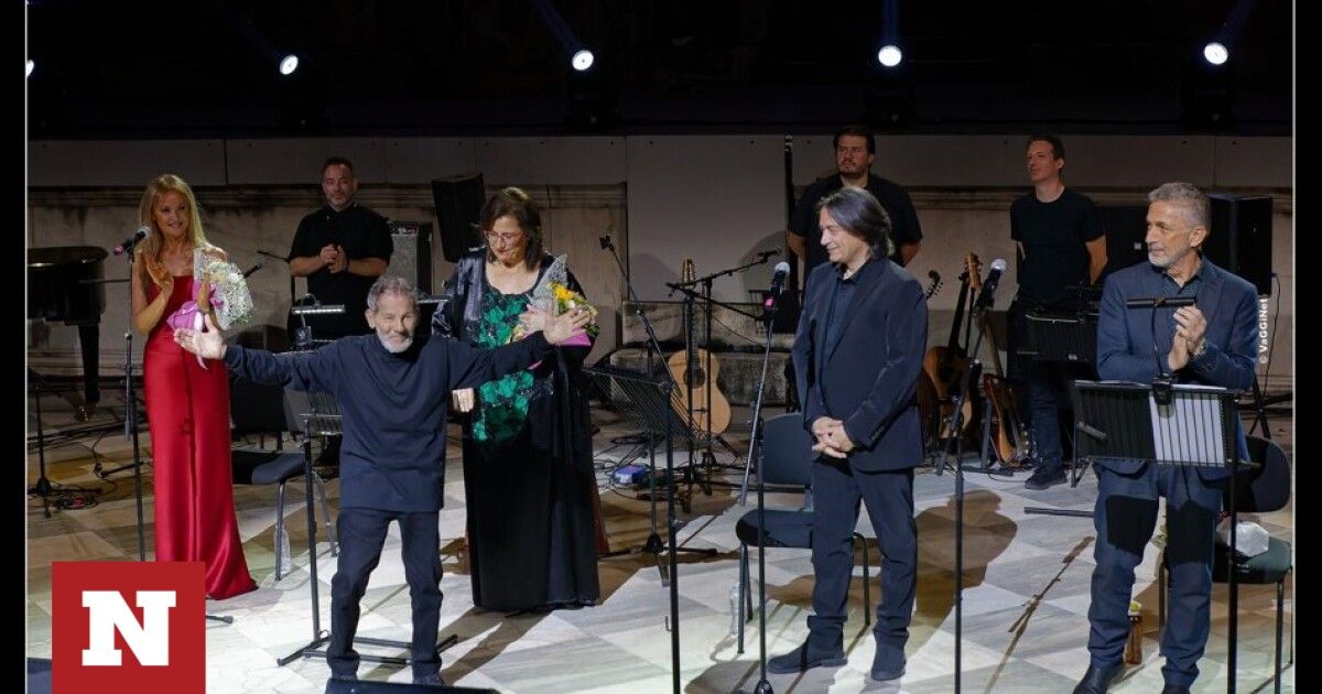 Το Ηρώδειο υποκλίθηκε στον συγκλονιστικό Σταύρο Ξαρχάκο - Newsbomb