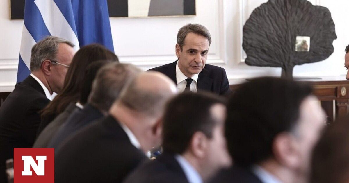 Κυβέρνηση: Τι θα περιέχουν οι μπλε φάκελοι που θα δώσει ο Μητσοτάκης ...