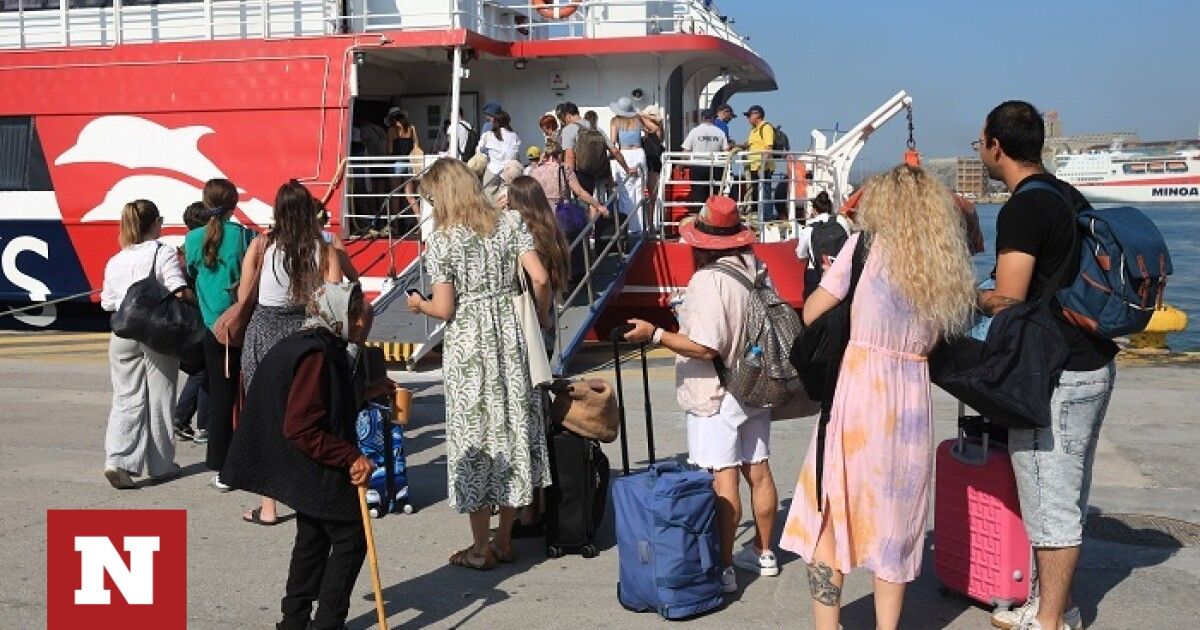 Κορυφώνεται η έξοδος των παραθεριστών: Γεμάτα αναχωρούν τα πλοία από το ...