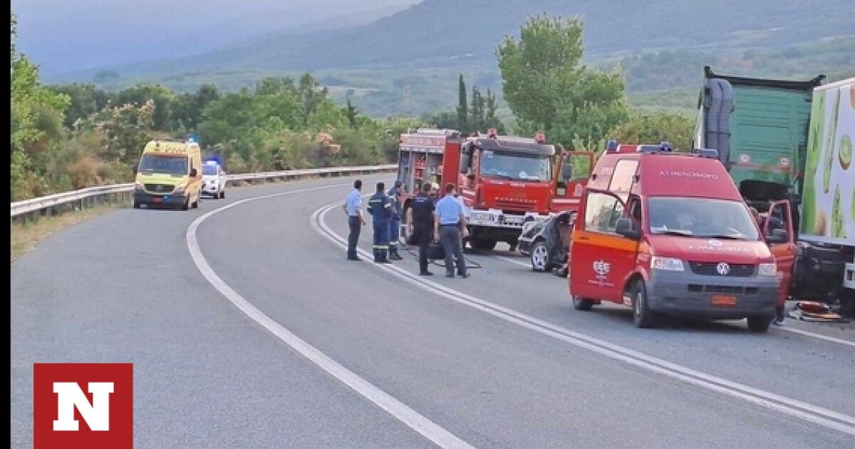 Τραγωδία στην Έδεσσα: Τροχαίο με τους πέντε νεκρούς - ΙΧ καρφώθηκε κάτω ...